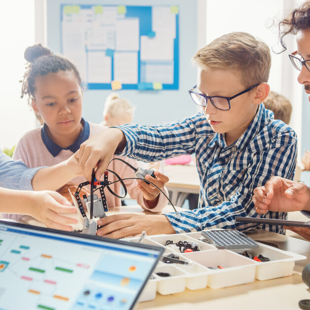 Informatik in allen Schulstufen | Cornelsen